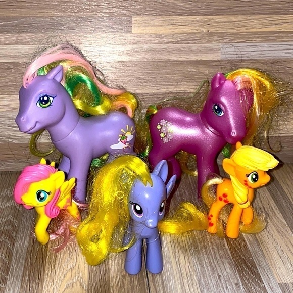 Hasbro | Toys | My Little Pony Hasbro Ponies Vintage Y2k Aesthetic Old ...